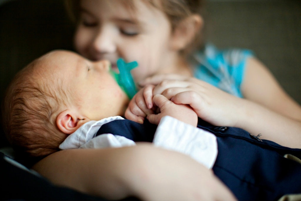 How to prepare your child to be a sibling – Ella Bella